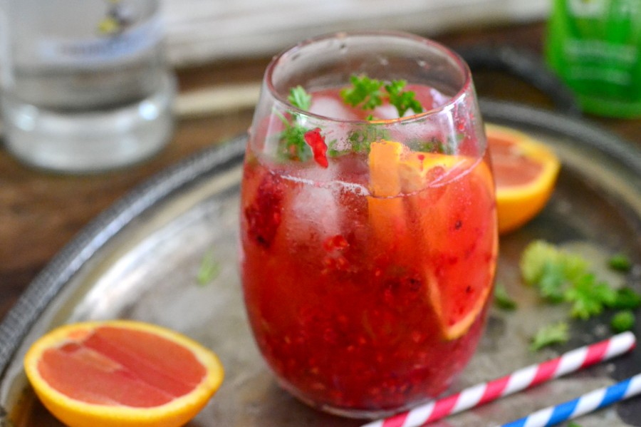 Muddled Raspberry & Orange Spritzer | The Realistic Nutritionist