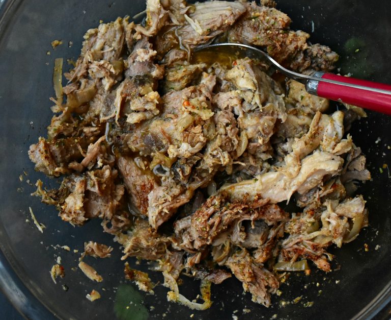 Deconstructed Pulled Pork Carnitas Plates | The Realistic Nutritionist